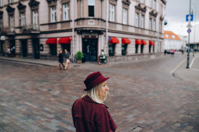 What Are the Emotions? A Guide to Understanding Feelings